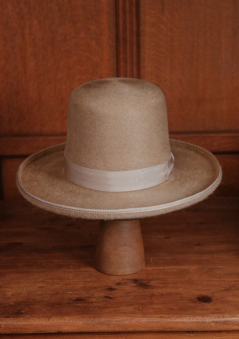 Lawson Open-Crown Fedora - Beige & Caramel – Thomas Farthing London