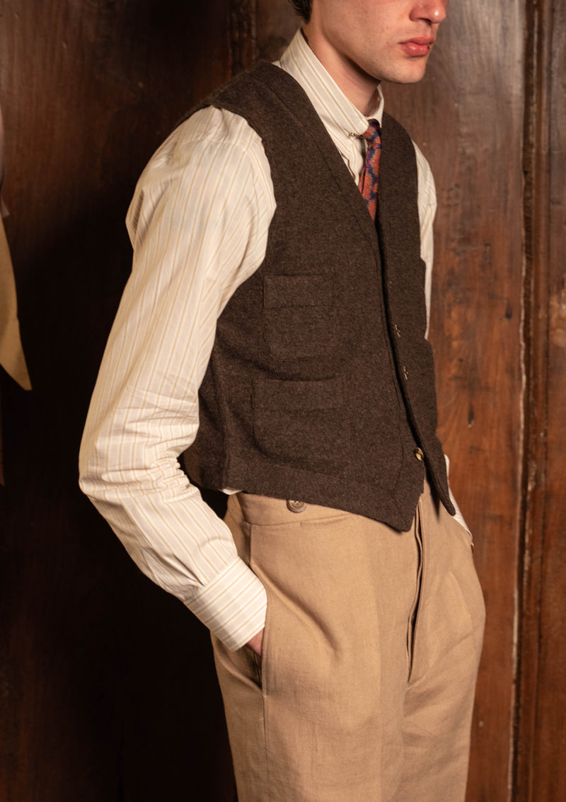 Burford Sleeveless Knitted Vest - Thatchwood – Thomas Farthing London