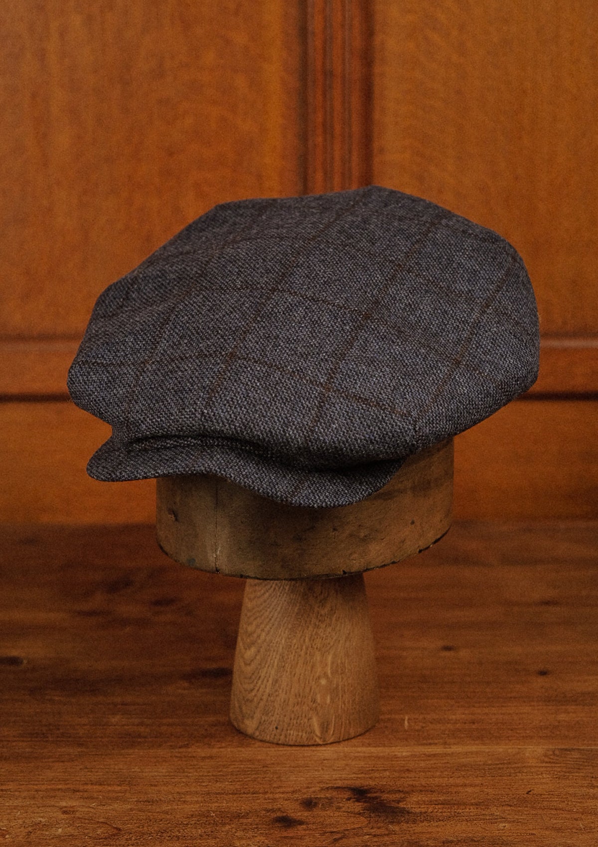 Regency 50 Pence Flat Cap - Navy & Brown Windowpane – Thomas Farthing ...