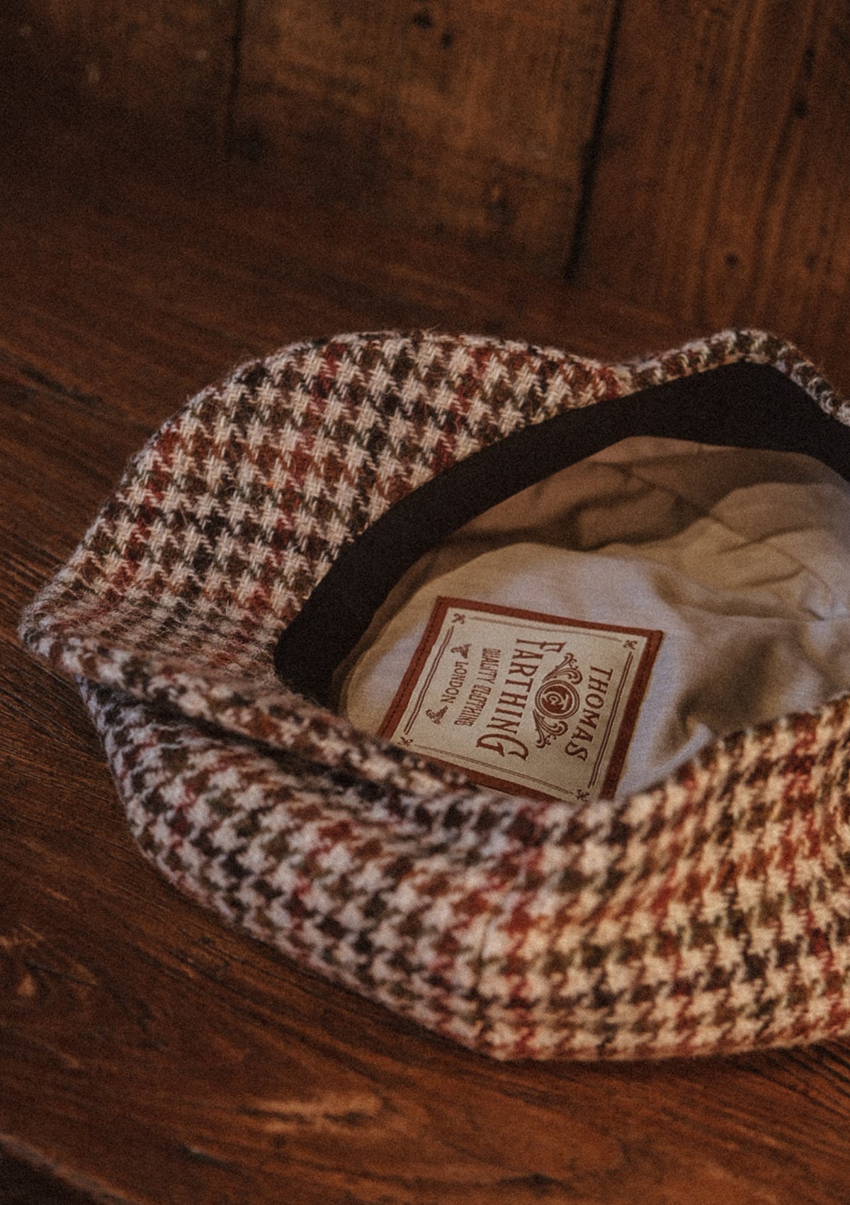 Torrington Baker Boy - (Mid Width) Camel Houndstooth Harris Tweed ...