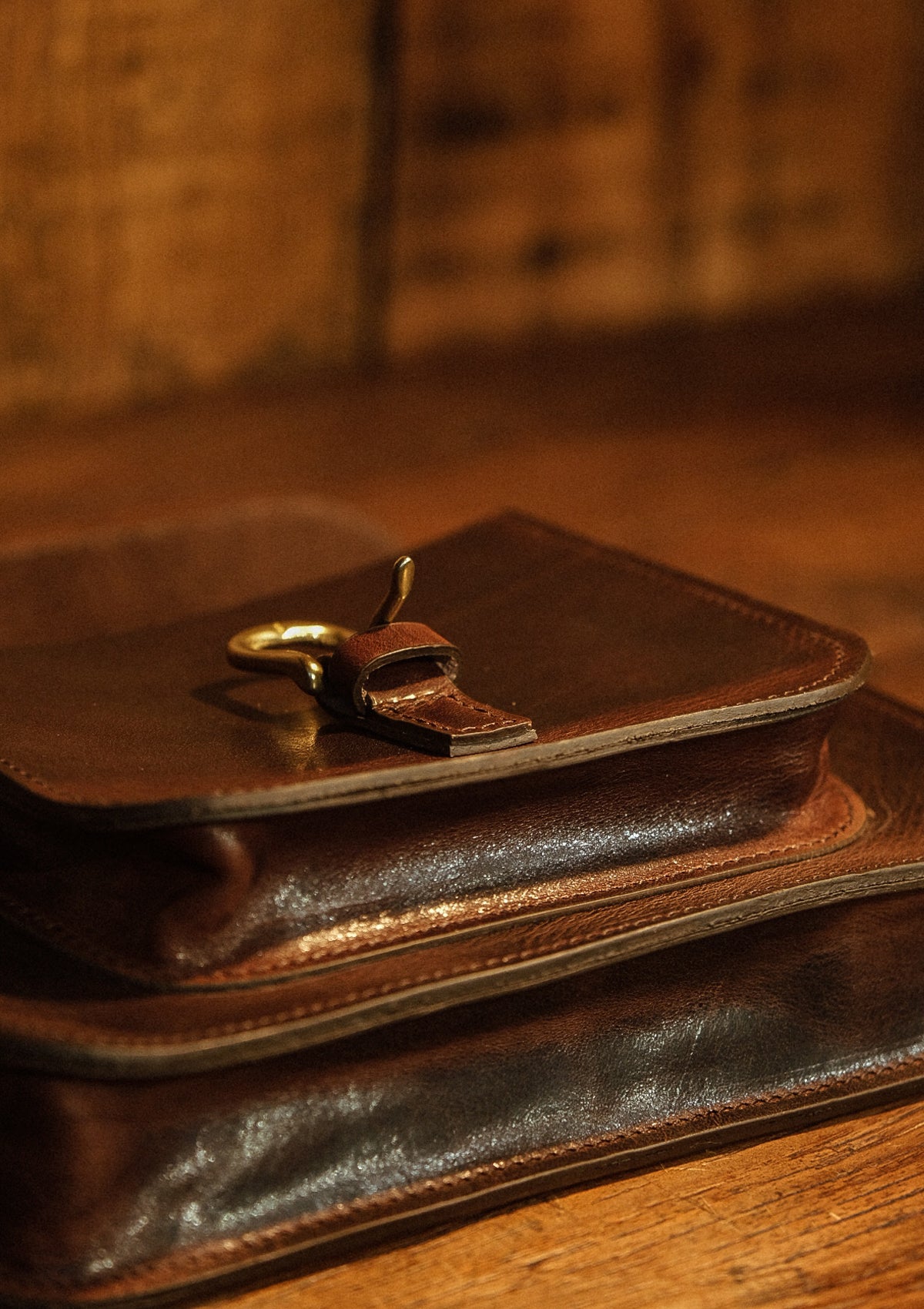 Saddle Leather Satchel - Dark Brown – Thomas Farthing London